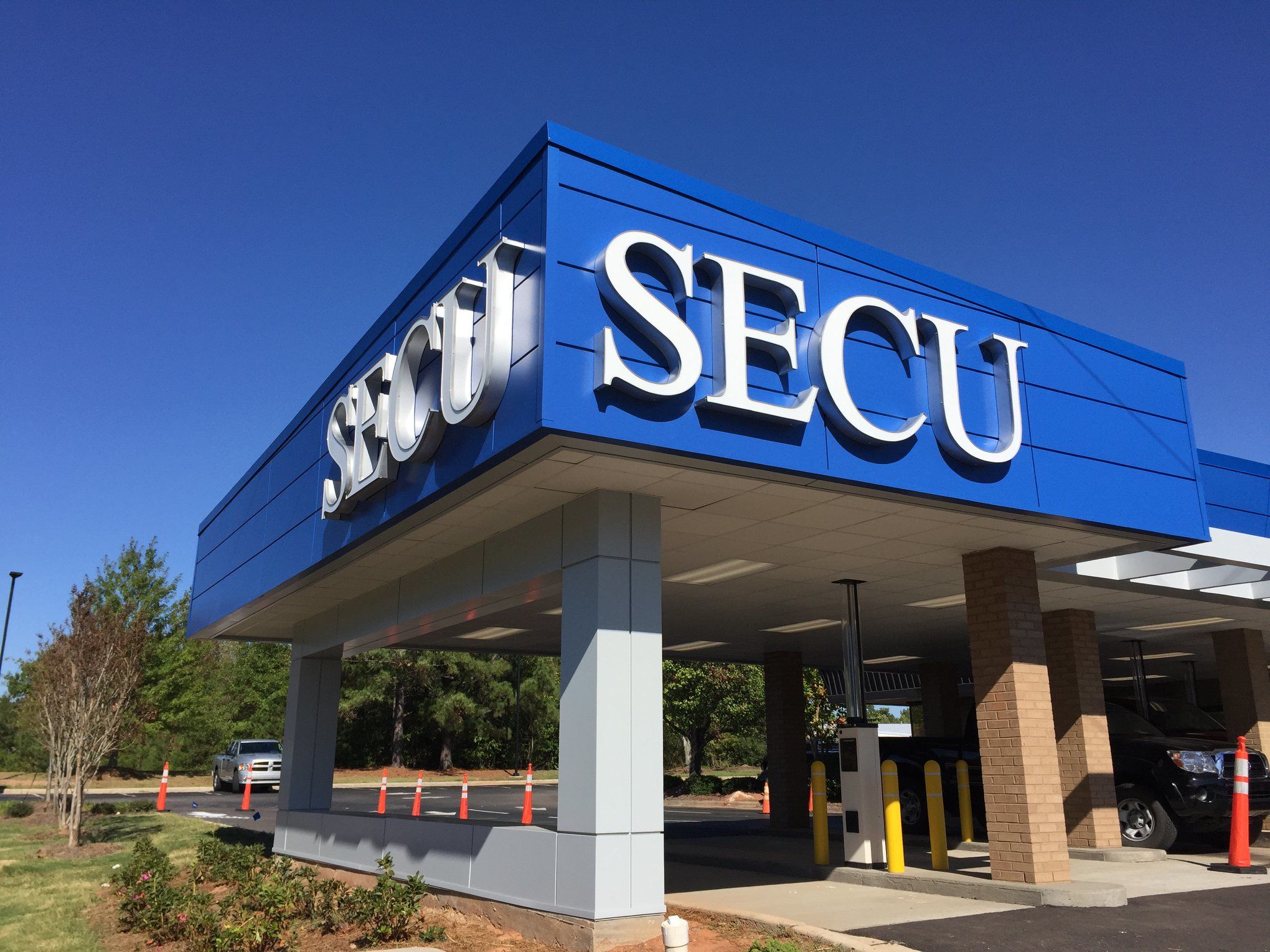 Building Signs | Signs By Tomorrow