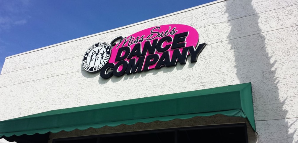 3D Signs and Dimensional Letters | Signs By Tomorrow [centername]